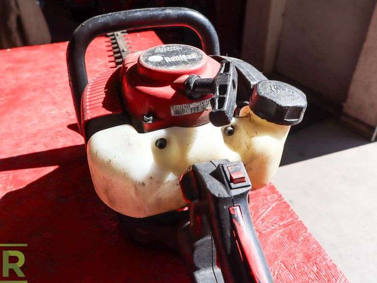 Redmax CHTZ2460 Hedge Trimmers - Roller Auctions