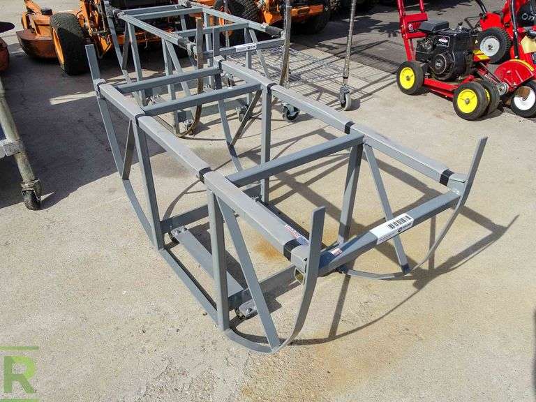 Clinebell Carving Block Tilt Cart - Roller Auctions