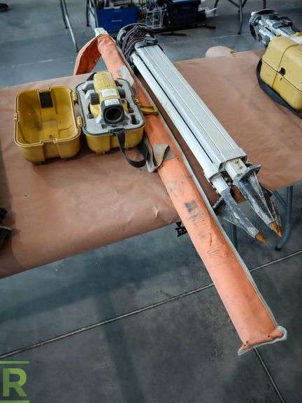 Topcon AT-B Series Auto Level Site Level With Tripod and Range Rod ...