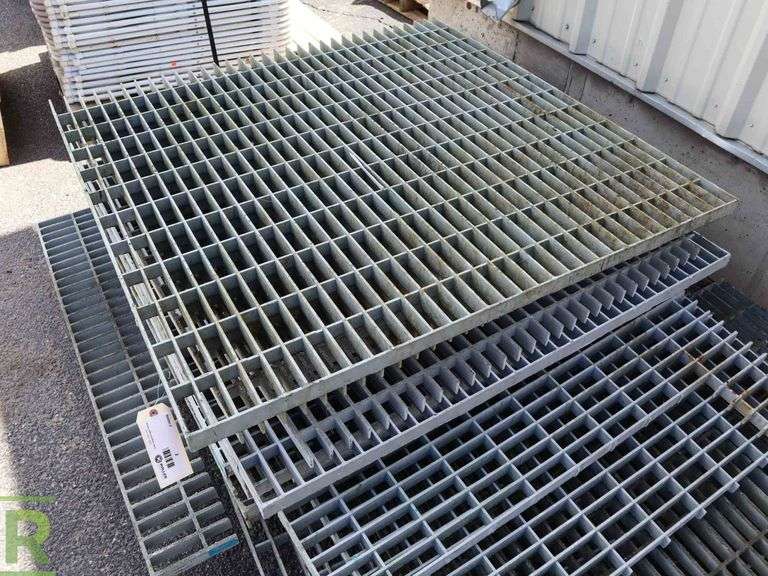 Pallet of Fibergrate Rigidex Grates - Roller Auctions