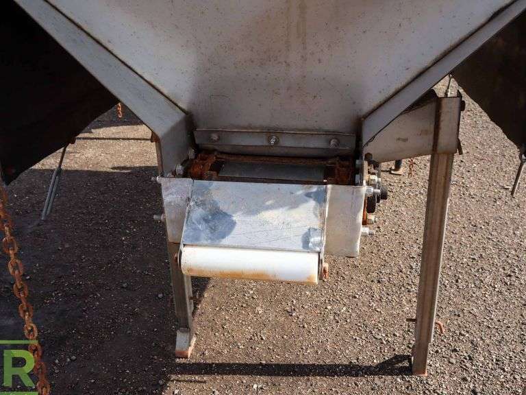 Monroe 9.5' Stainless Steel Slide-In Sander/ Spreader - Roller Auctions