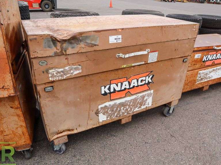 Knaack Storage Master 69 Flat Top Gang Box on Casters - Roller Auctions