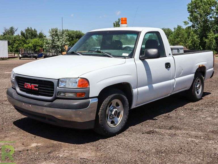 2001 GMC Sierra 1500 RWD Pickup - Roller Auctions