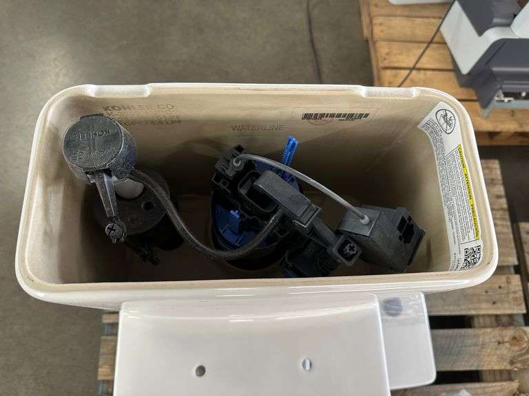 Kohler K-3983 Toilet - Roller Auctions