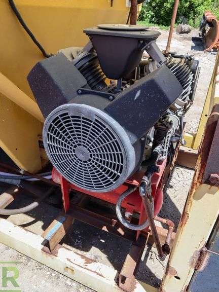 Hi-Way E2020 Sander / Spreader With Isuzu Gas Engine - Roller Auctions