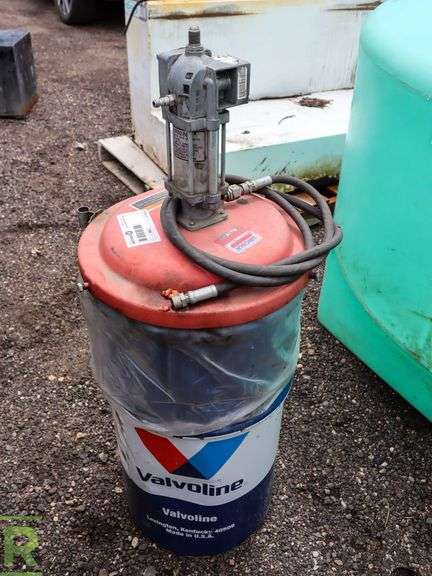 Lincoln Pneumatic Grease Pump - Roller Auctions
