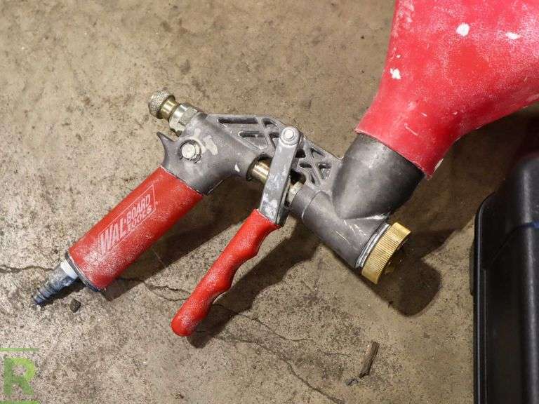 Wagner Power Painter Sprayer With Drywall Mud Hopper - Roller Auctions