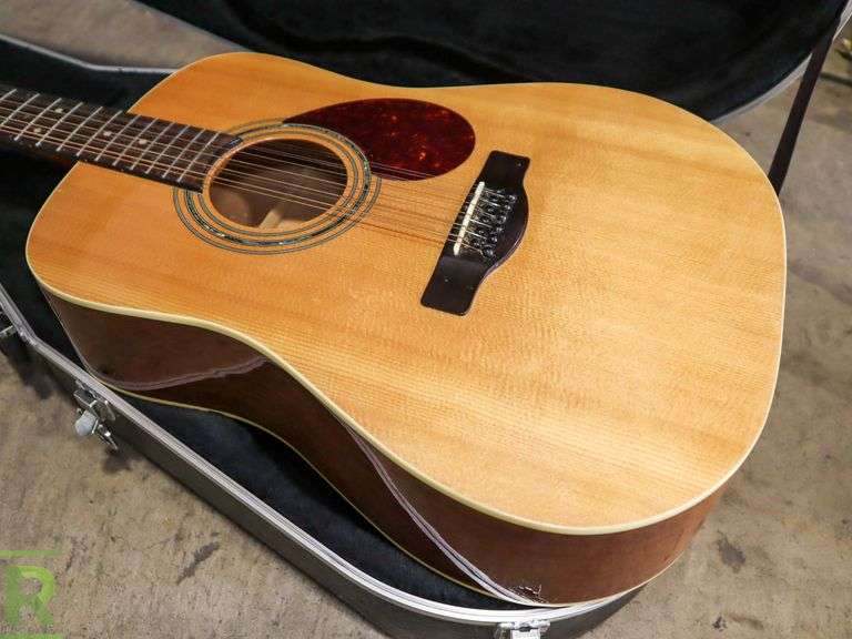 Samick 12-String Acoustic Guitar With Case - Roller Auctions