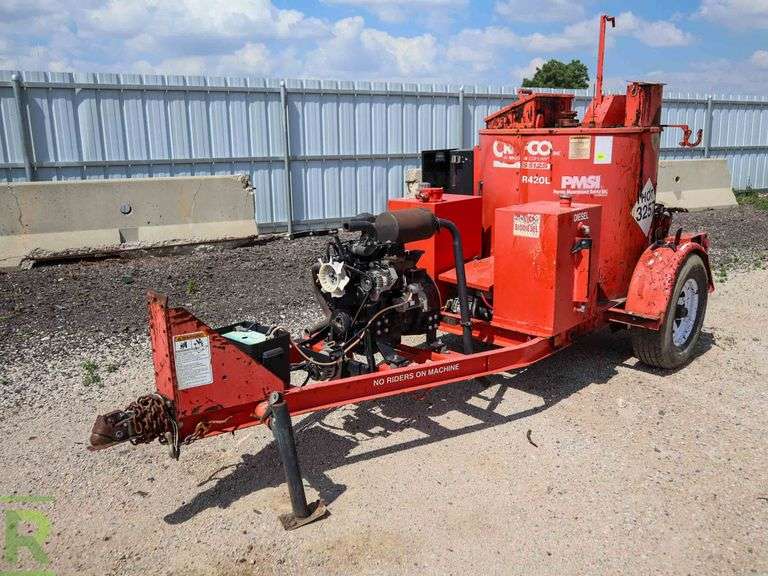 Crafco SS125 Towable Crack Sealing Machine - Roller Auctions