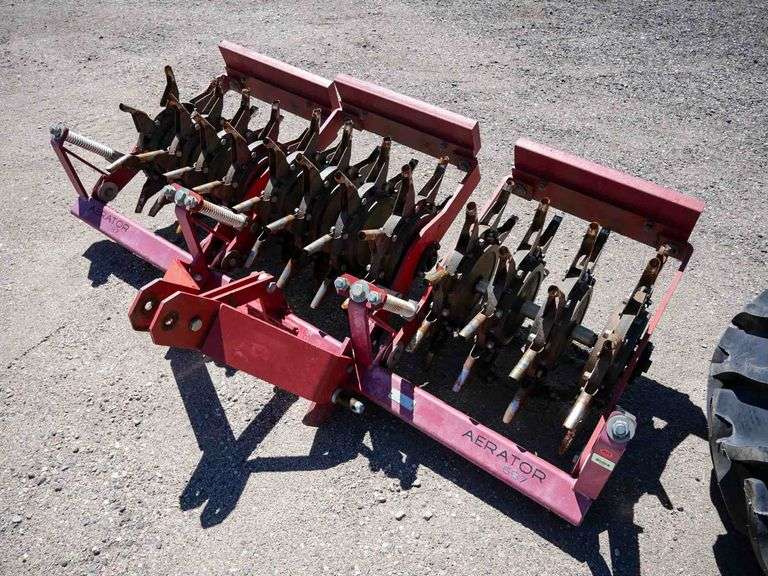 Toro 44860 Aerator 687, 72", 3-PT - Roller Auctions