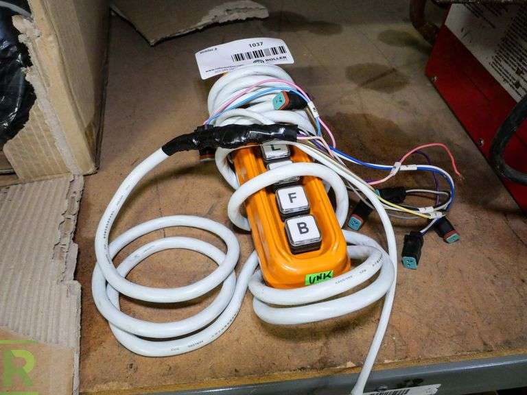 Equipment Remote With Up Down Left Right Forward Backward Functions Roller Auctions