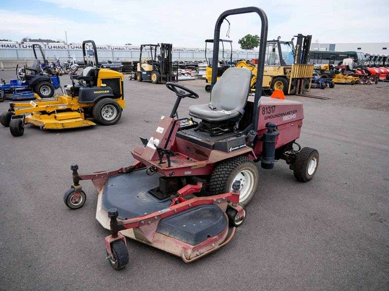 Toro 30243 Groundsmaster 223-D 4WD Ride-On Mower - Roller Auctions