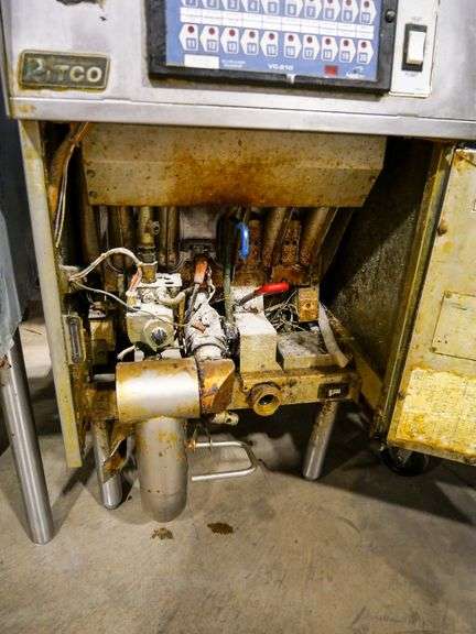 Pitco Fryer With Fastron VC-210 Controls - Roller Auctions