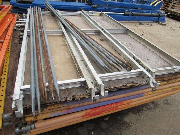 (2) PALLETS SCAFFOLDING - Rosen Systems