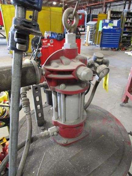 ALEMITE GREASE PUMP MDL 7785-A5 WITH APPROX. 40-GALLONS OF LITHIPLEX ...