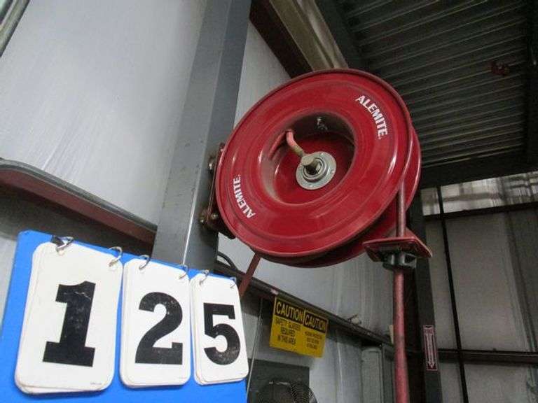 ALEMITE AIR HOSE REEL MDL 7336-B 3.00-PSI MOUNTED ON POST - Rosen Systems