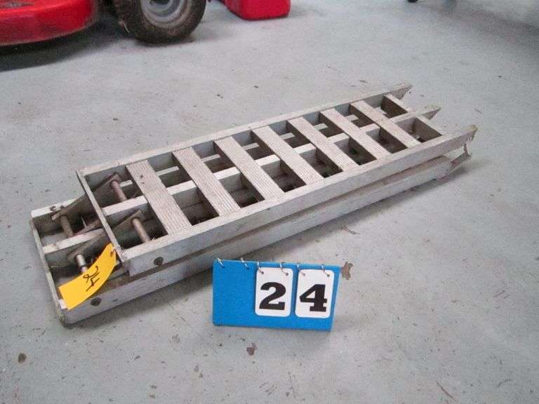 DAWS ALUMINUM RAMPS, 1,000-LB CAPACITY *Located in shop buildings out ...