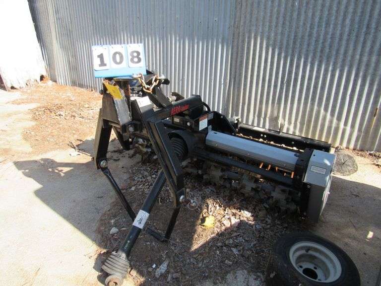 AERA-VATOR, 3-POINT HITCH, MDL UA60, S/N 2580 **Located in the ...