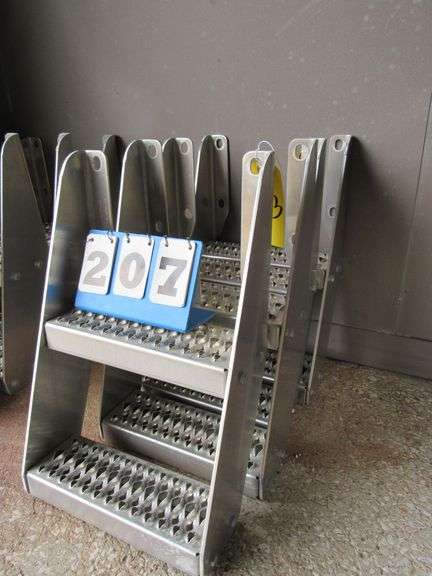 PAIR, FRAME STEPS FOR SEMI TRUCK, APPROX. 12" - Rosen Systems