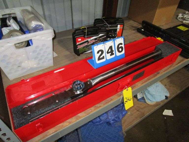 CDI TORQUE WRENCH #10005LDFNSS, RANGE 0-1000 FT. LB. WITH CASE - Rosen ...