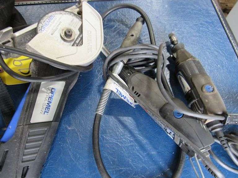 LOT, DREMEL TOOLS INCLUDING (1) ULTRA SAW, (1) DREMEL 300, (1) MULTI ...