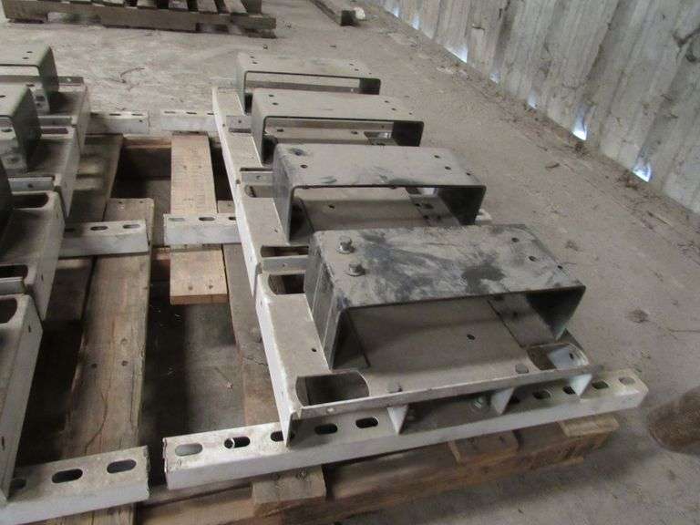 (2) 4-GANG MOUNTING BRACKETS OF UNISTRUT - Rosen Systems