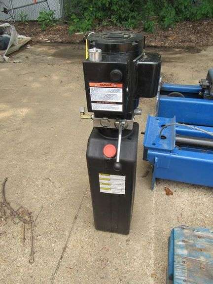 2-POST AUTOMOTIVE LIFT, WHIP 11,000-LB CAPACITY WITH HYDRAULIC POWER ...