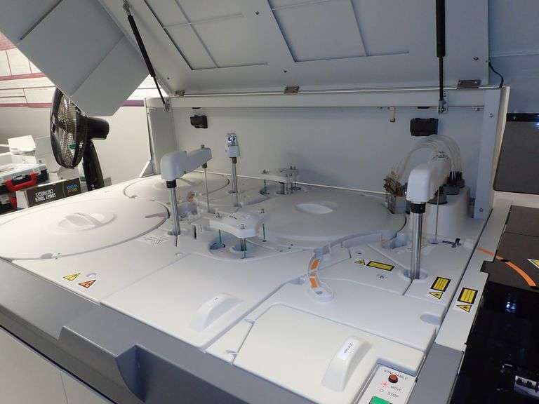 BECKMAN COULTER AU680 CLINICAL CHEMISTRY ANALYZER SYSTEM - Rosen Systems