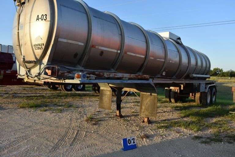 STAINLESS STEEL TANKER TRAILER, S/N OMR647903, 7200 GALLON CAPACITY, NO ...