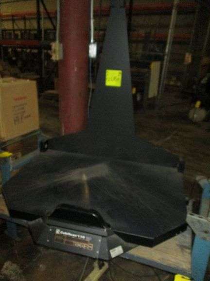 CUBISCAN 110 SCALE WITH STAND, PRINTER, (2) MONITORS AND KEYBOARD AS ...