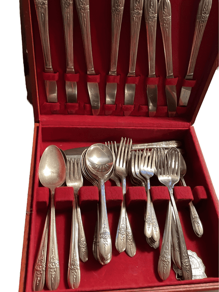 Rogers Extra Plate Flatware - reSettled Life