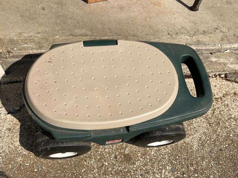 Step Two Gardening Stool - reSettled Life