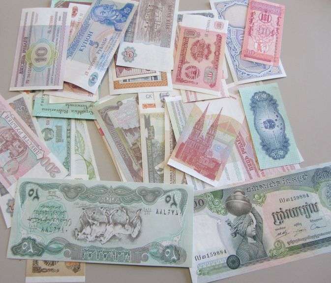 LOT OF 50 ALL DIFFERENT FOREIGN BANKNOTES - Star Coin and Currency, LLC