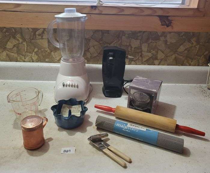Misc Kitchen Items with Blender and More - BHHS GA Properties Auction Group