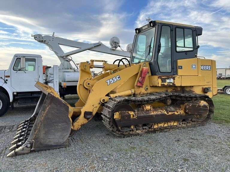 2001 Deere 755C Dozer - Schmid Auction