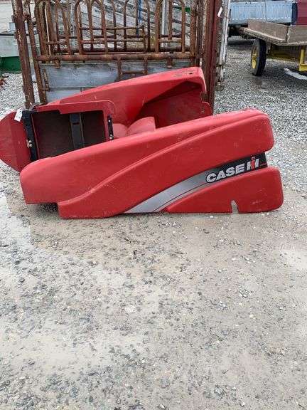 Case IH corn head hoods, came off 3408 corn head, 6 pieces - Schmid Auction