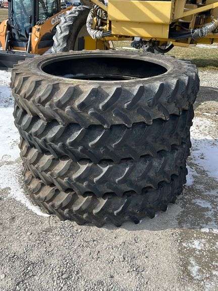 Row crop sprayer tires, radial L 9000, 320/90 R46 - Schmid Auction
