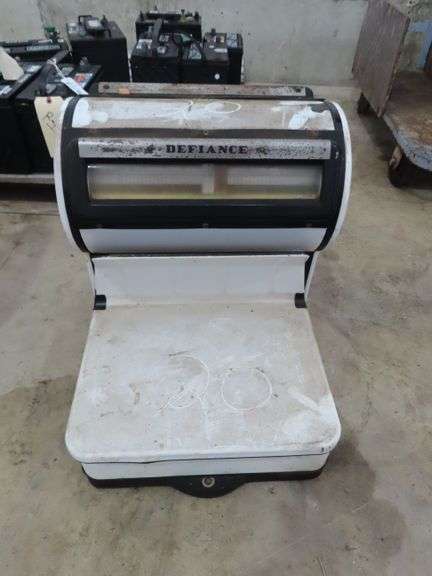 Defiance scale - Schmid Auction