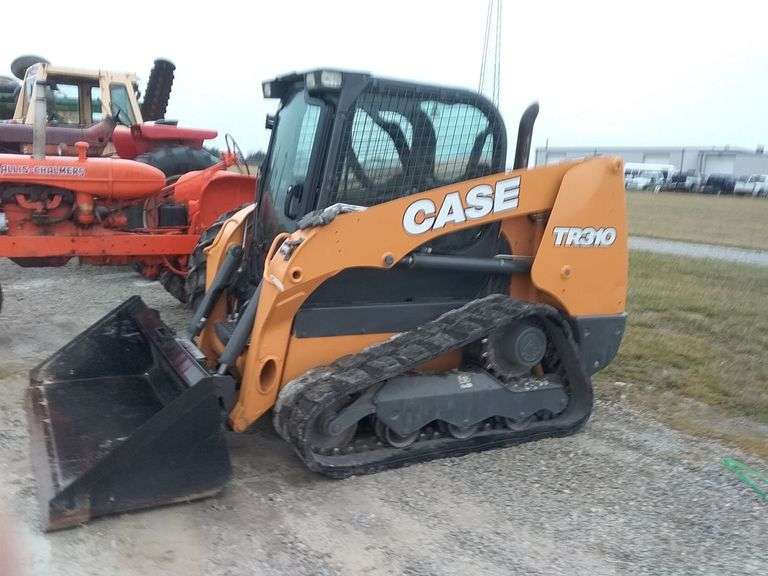 2017 Case TR310 track loader w/ 6' bucket, 1650 hrs., Hydraulic quick ...