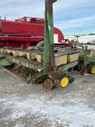 7000 John Deere 8 row planter w/9 row splitter, bean meters, corn ...