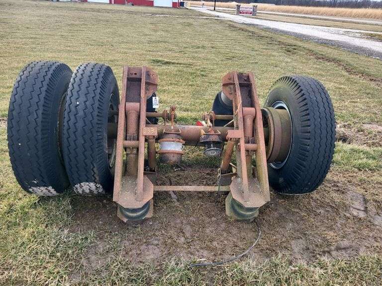 Semi lift axle - Schmid Auction