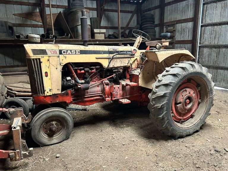 1965 Case 720 Comfort King tractor, gas, NF, 540 pto, new batteries ...