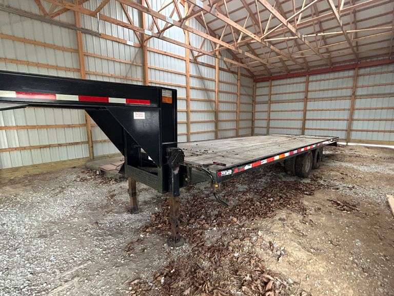 2001 Corn Pro Gooseneck 20ft trailer plus 5ft (dove or goes flat) w ...