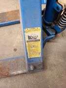 Bishman pallet jack - Schmid Auction
