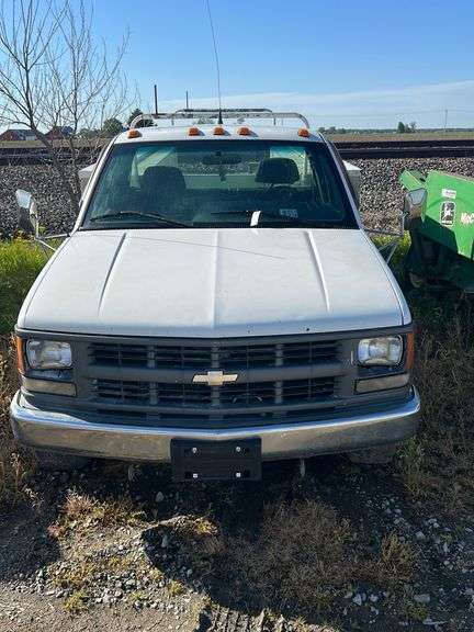 1996 Chevrolet C3500 service truck, 212,836 miles, 5.7 engine, gas ...