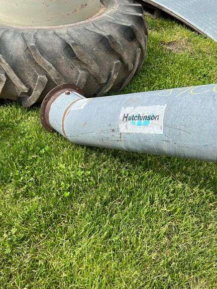 Hutchinson 25 Degree 10" unloading auger, good condition. - Schmid Auction