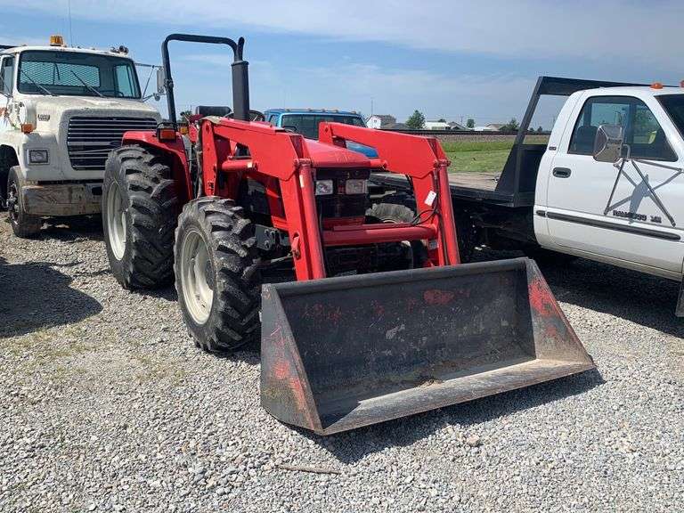 Mahindra 6000 4wd tractor w/front loader, 60 horse, under 1200 hrs. 540 ...