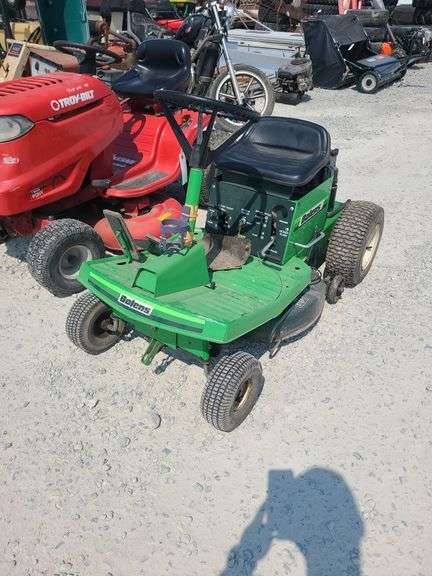 Bolens 28" riding lawn mower - Schmid Auction