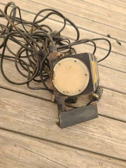 Kinze KM3000 planter monitor w/wiring. - Schmid Auction