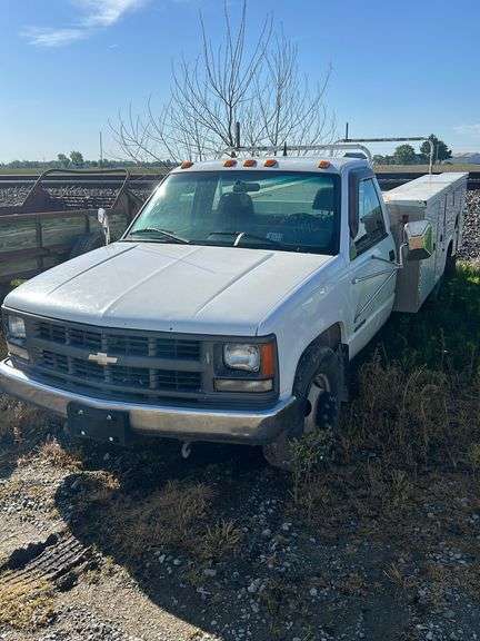 1996 Chevrolet C3500 service truck, 212,836 miles, 5.7 engine, gas ...